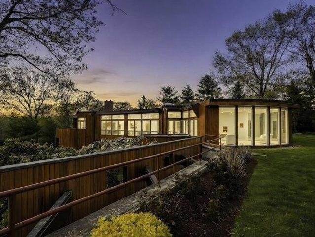 4 bedroom, Wayland MA 01778 105424864