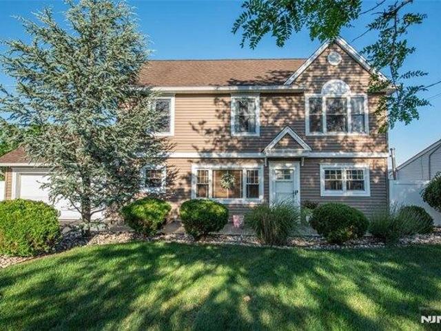 4 bedroom, Wayne NJ 07470 104410850