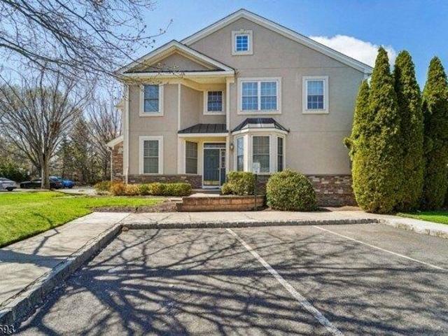 4 bedroom, Wayne NJ 07470 104870259