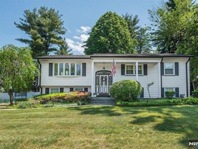 4 bedroom, Wayne NJ 07470 102762911