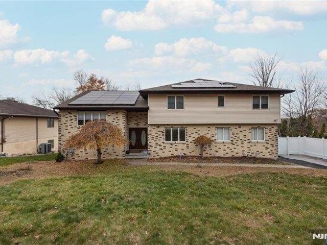 4 bedroom, Wayne NJ 07470 LS102027840