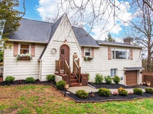 4 bedroom, Wayne NJ 07470 LS102257426