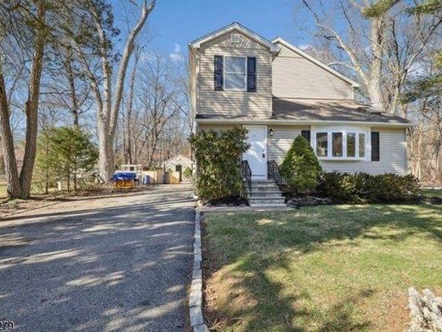 4 bedroom, Wayne NJ 07470 LS102258986