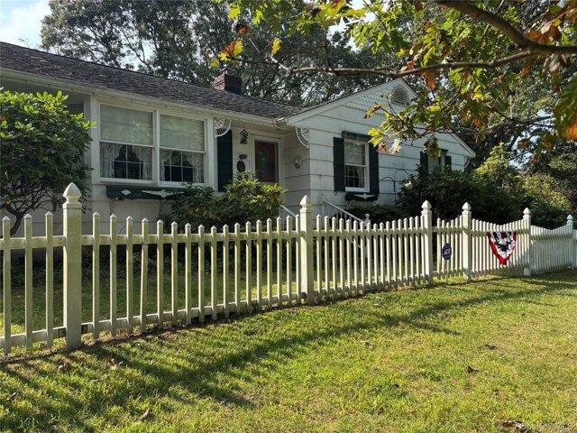 4 bedroom, Wading River NY 11792 104902107