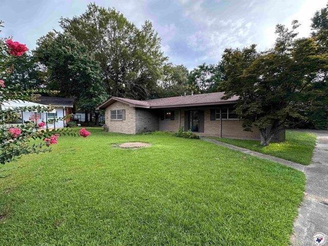 4 bedroom, Wake Village TX 75501 LS93899115