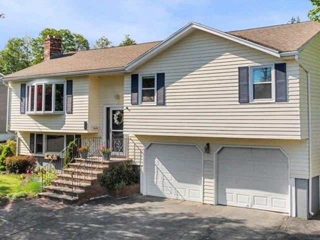 4 bedroom, Wakefield MA 01880 LS102593850