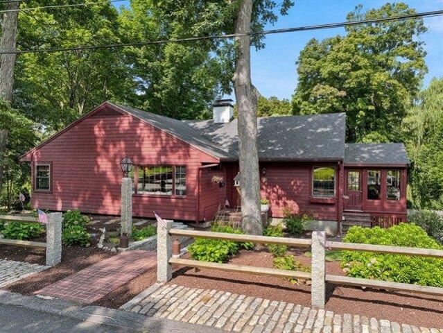 4 bedroom, Wakefield MA 01880 105229341