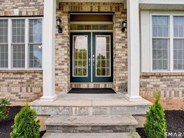 4 bedroom, Wallingford CT 06492 LS102480161