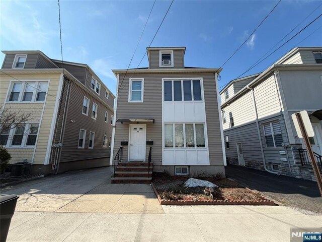 4 bedroom, Wallington NJ 07057 104265281