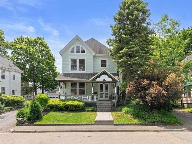 4 bedroom, Waltham MA 02453 104352808