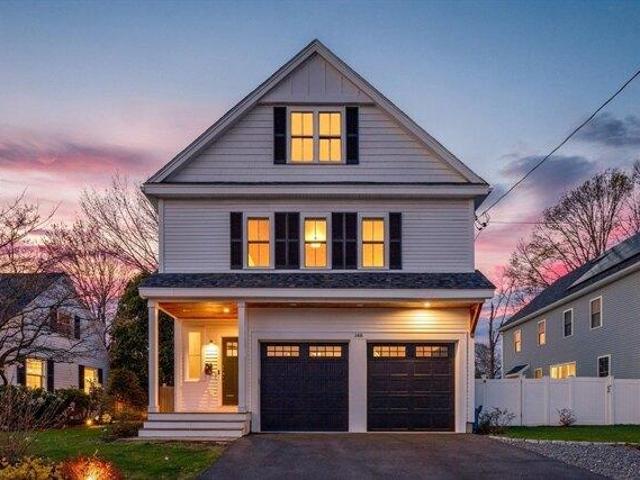 4 bedroom, Waltham MA 02453 LS103097356