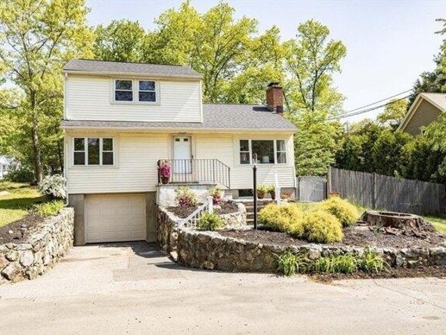 4 bedroom, Waltham MA 02451 104762150