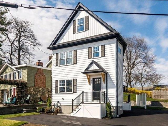 4 bedroom, Waltham MA 02451 LS102959182