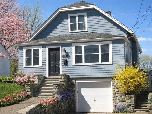 4 bedroom, Waltham MA 02452 102342757