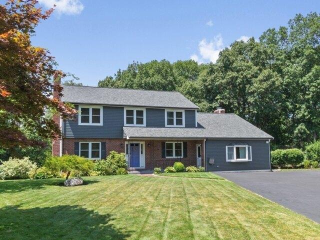 4 bedroom, Waltham MA 02452 105114928