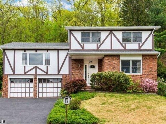 4 bedroom, Wanaque NJ 07465 103665800