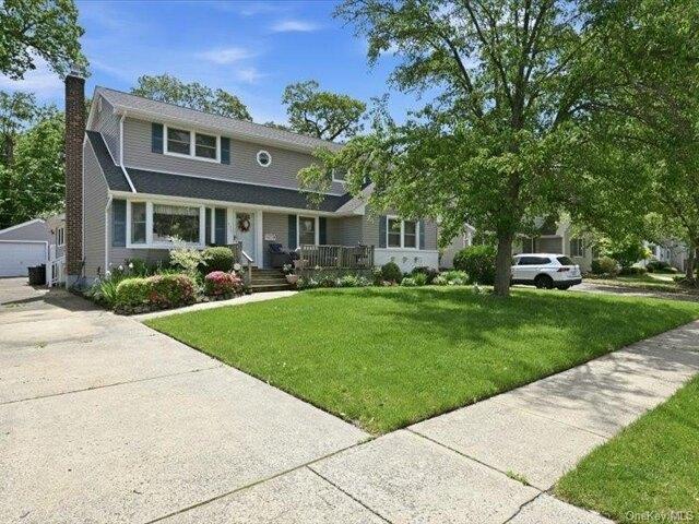 4 bedroom, Wantagh NY 11793 104906155