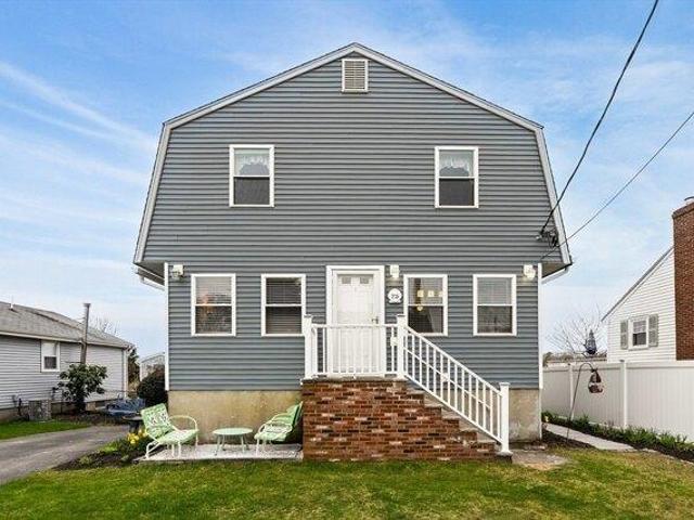 4 bedroom, Wareham MA 02571 LS102634376