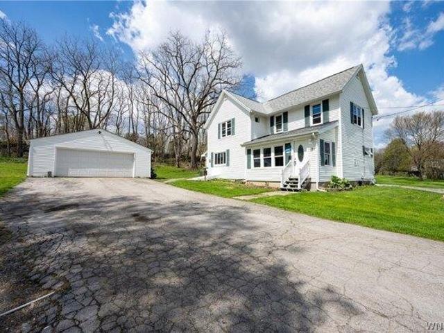 4 bedroom, Warsaw NY 14569 103601947