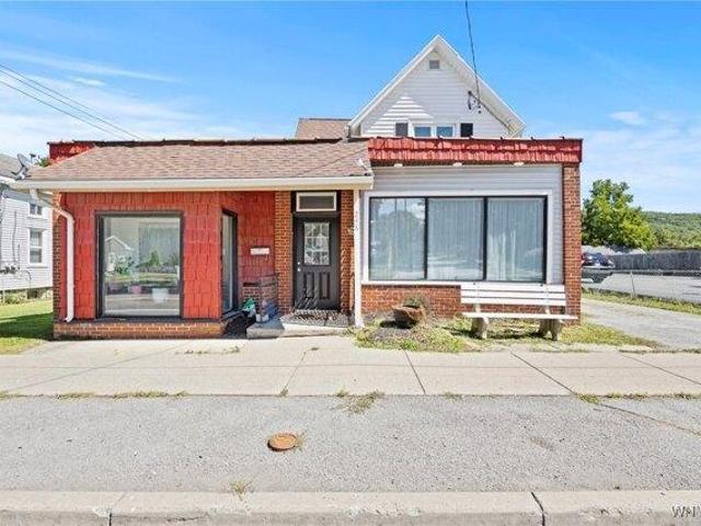 4 bedroom, Warsaw NY 14569 103602754