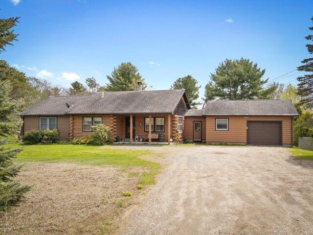 4 bedroom, Warren ME 04864 104263490
