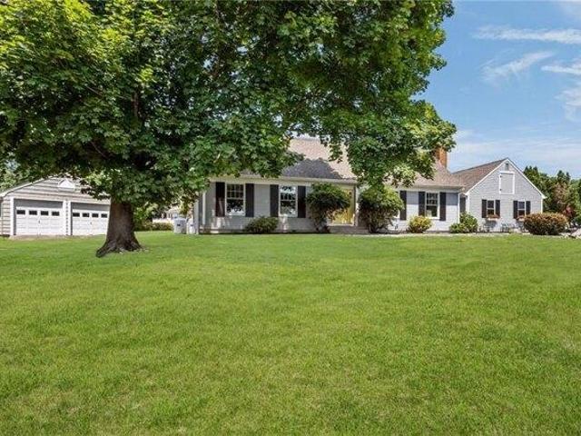 4 bedroom, Warren RI 02885 104790019