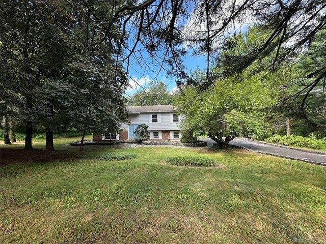 4 bedroom, Warwick NY 10990 LS102562524
