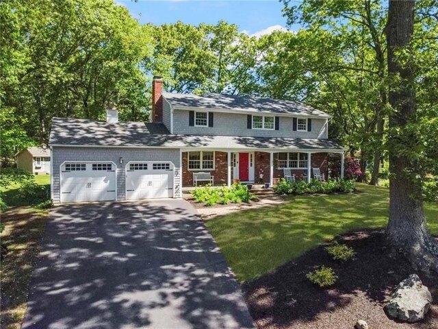 4 bedroom, Warwick RI 02886 104541171