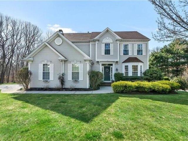4 bedroom, Warwick RI 02886 LS102154245