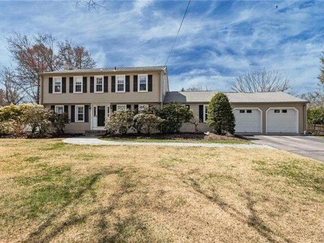 4 bedroom, Warwick RI 02886 LS102959052