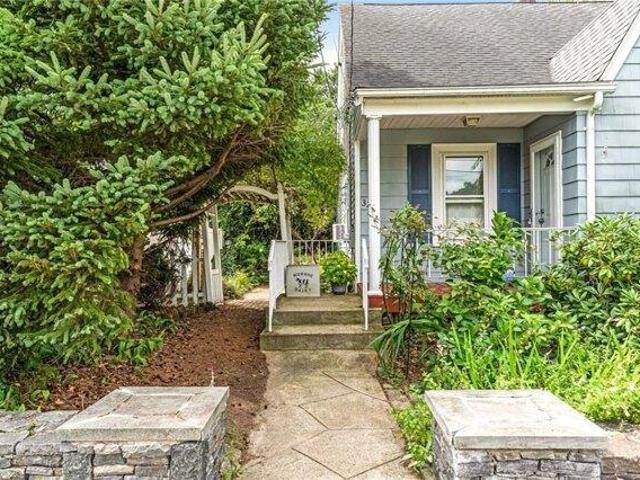 4 bedroom, Warwick RI 02888 105231490