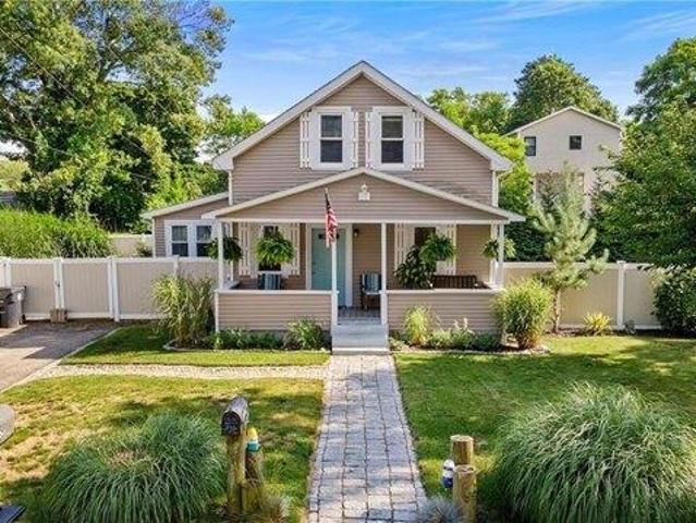 4 bedroom, Warwick RI 02889 105141190