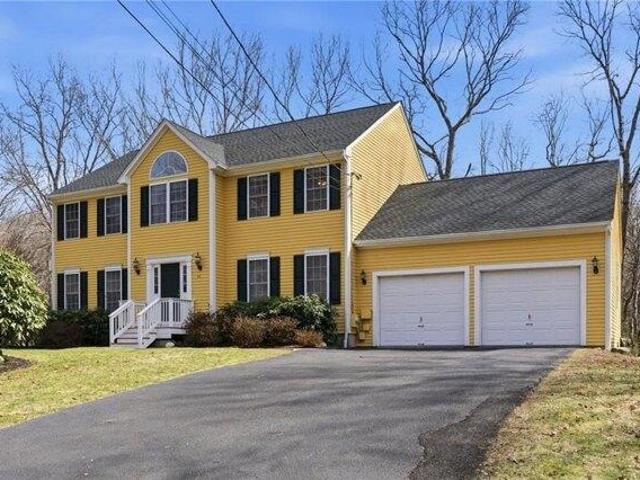 4 bedroom, Warwick RI 02818 102156811