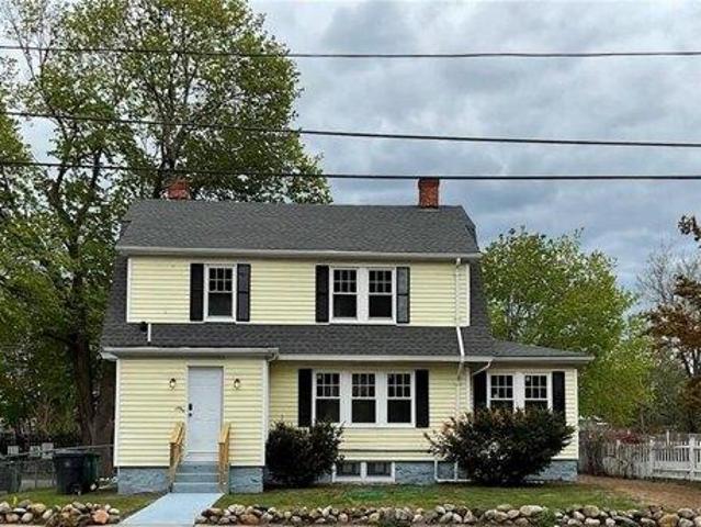 4 bedroom, Warwick RI 02818 104233456