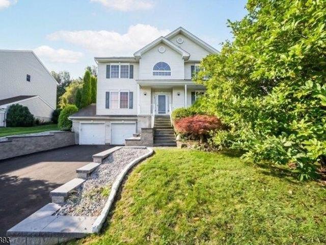 4 bedroom, Washington Township NJ 07840 105512374
