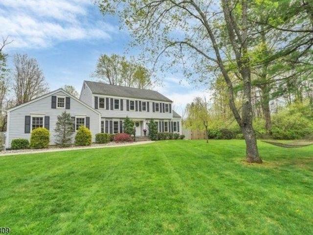 4 bedroom, Washington Township NJ 07853 102282545
