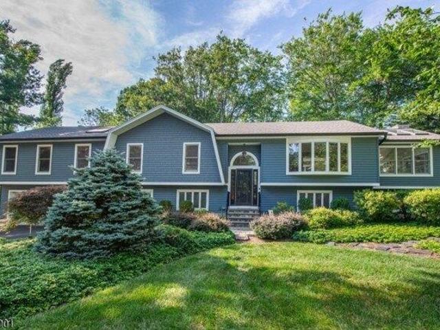 4 bedroom, Washington Township NJ 07853 104719946