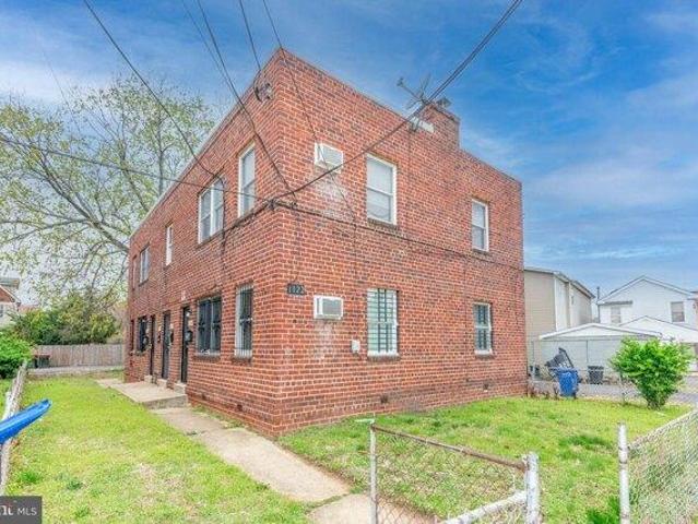 4 bedroom, Washington DC 20019 89680446