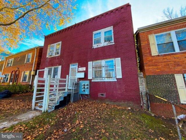 4 bedroom, Washington DC 20024 89714218