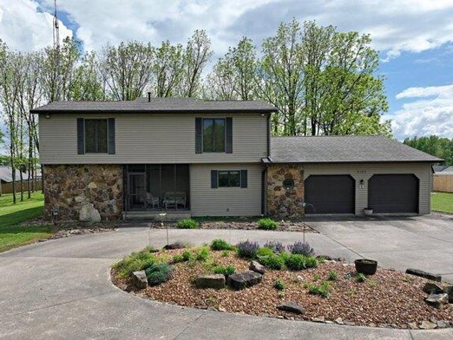 4 bedroom, Washington IN 47501 93673252