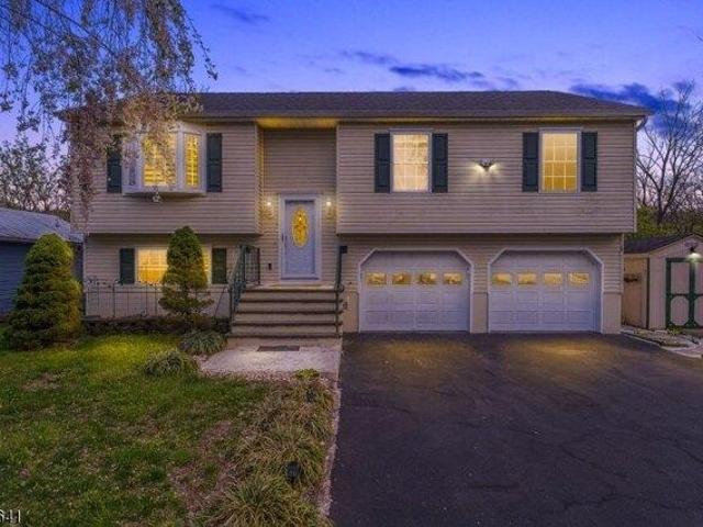 4 bedroom, Washington NJ 07882 104849682
