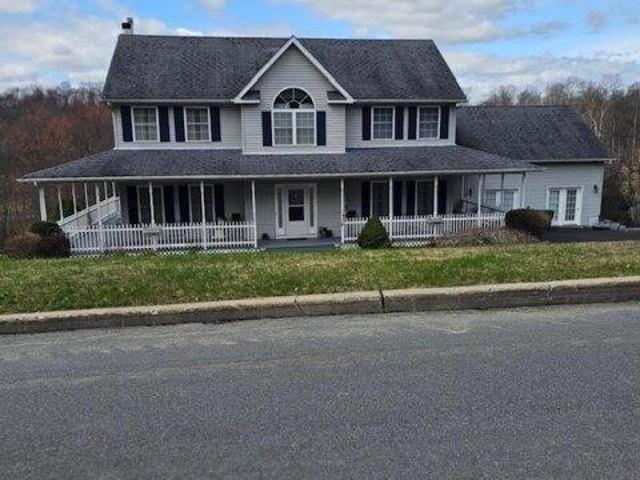 4 bedroom, Washingtonville NY 10992 102564158