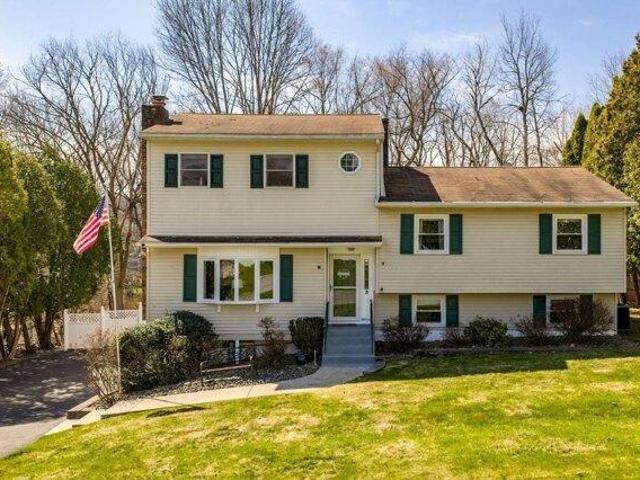 4 bedroom, Washingtonville NY 10992 103667317