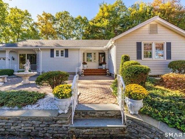 4 bedroom, Wethersfield CT 06109 105144816