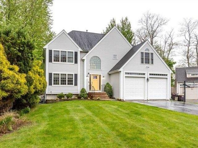 4 bedroom, Weymouth MA 02188 102583719