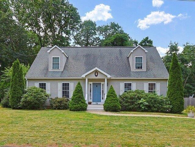 4 bedroom, Weymouth MA 02190 105060848