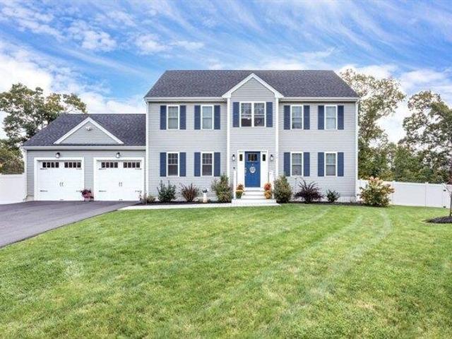 4 bedroom, Weymouth MA 02190 LS102445447