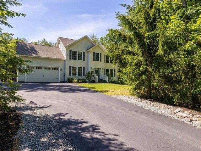 4 bedroom, Weare NH 03281 104692395