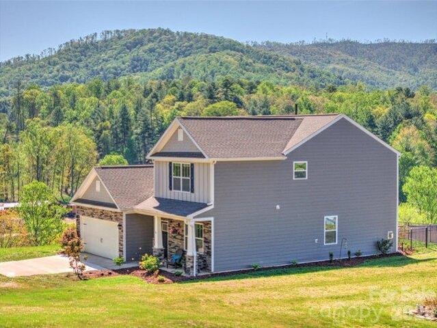 4 bedroom, Weaverville NC 28787 104907839