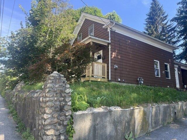 4 bedroom, Webster MA 01570 102369655